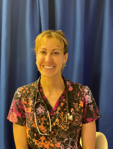 Meet our Veterinarian, Dr. Elizabeth Reno, DVM